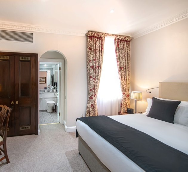 DUKES London Mayfair : Boutique Hotel, England’s Leading Hotel